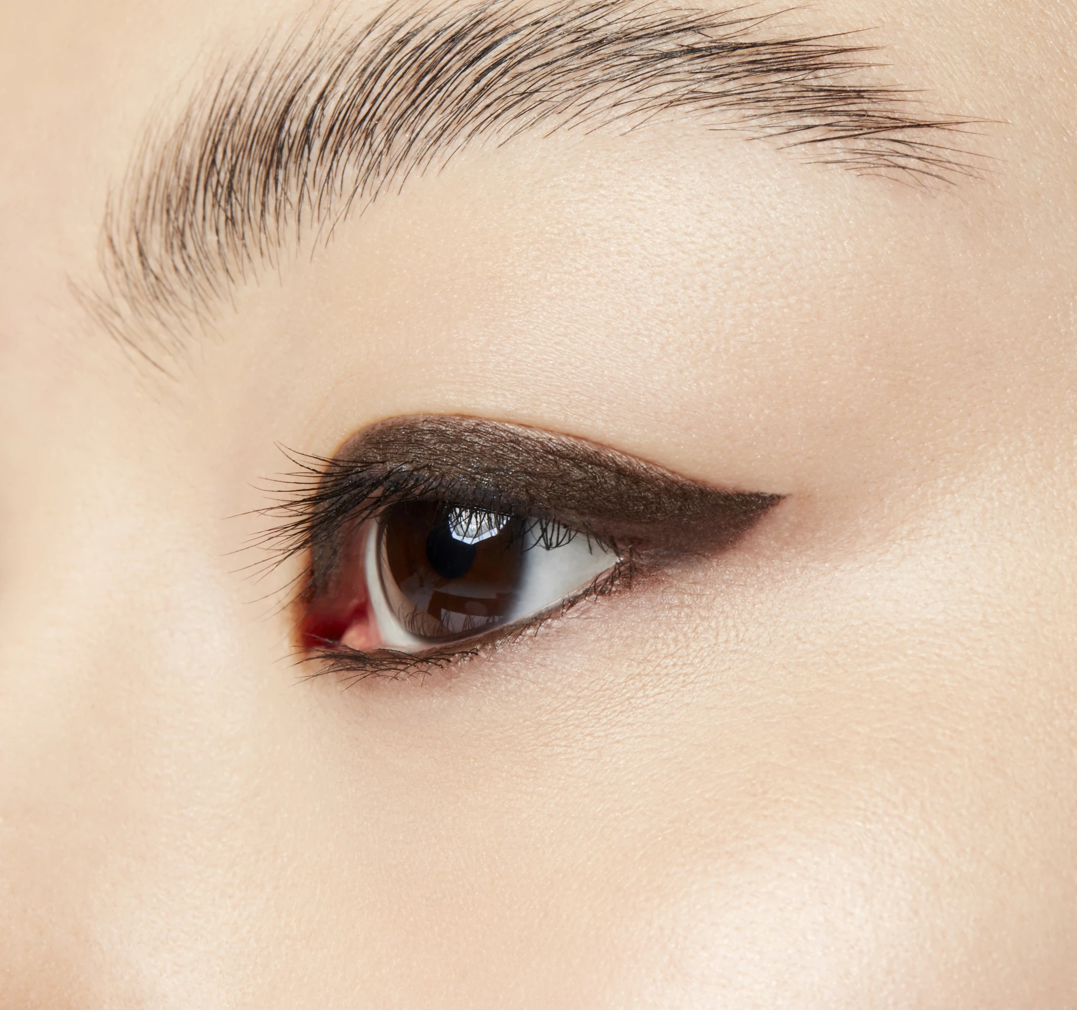Mac Makeup Eyeliner BRUSHSTROKE LINER | MAC Cosmetics