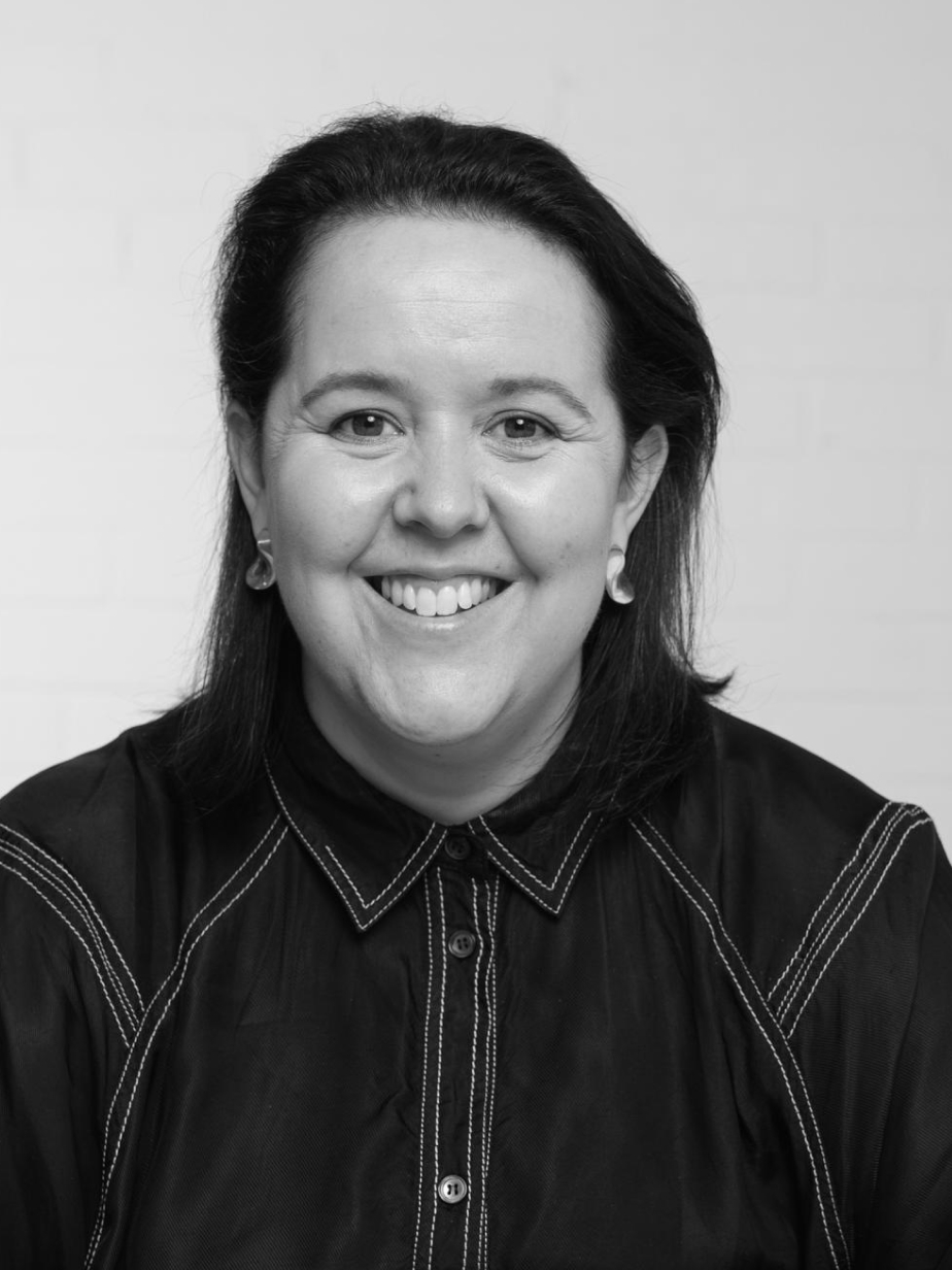 The Best Foundation for Your 20s, 30s, 40s & 50s | MECCA Memo