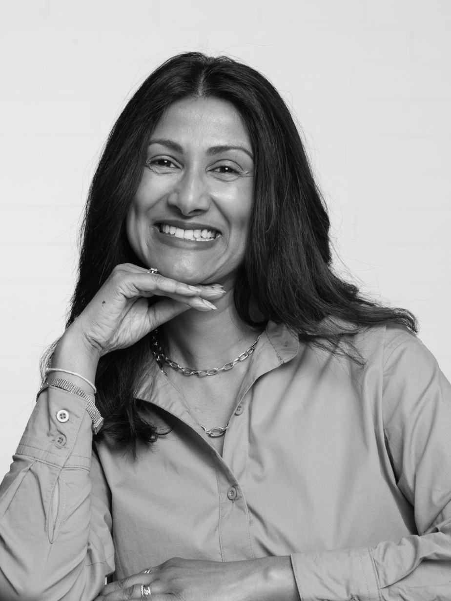 The Best Foundation for Your 20s, 30s, 40s & 50s | MECCA Memo