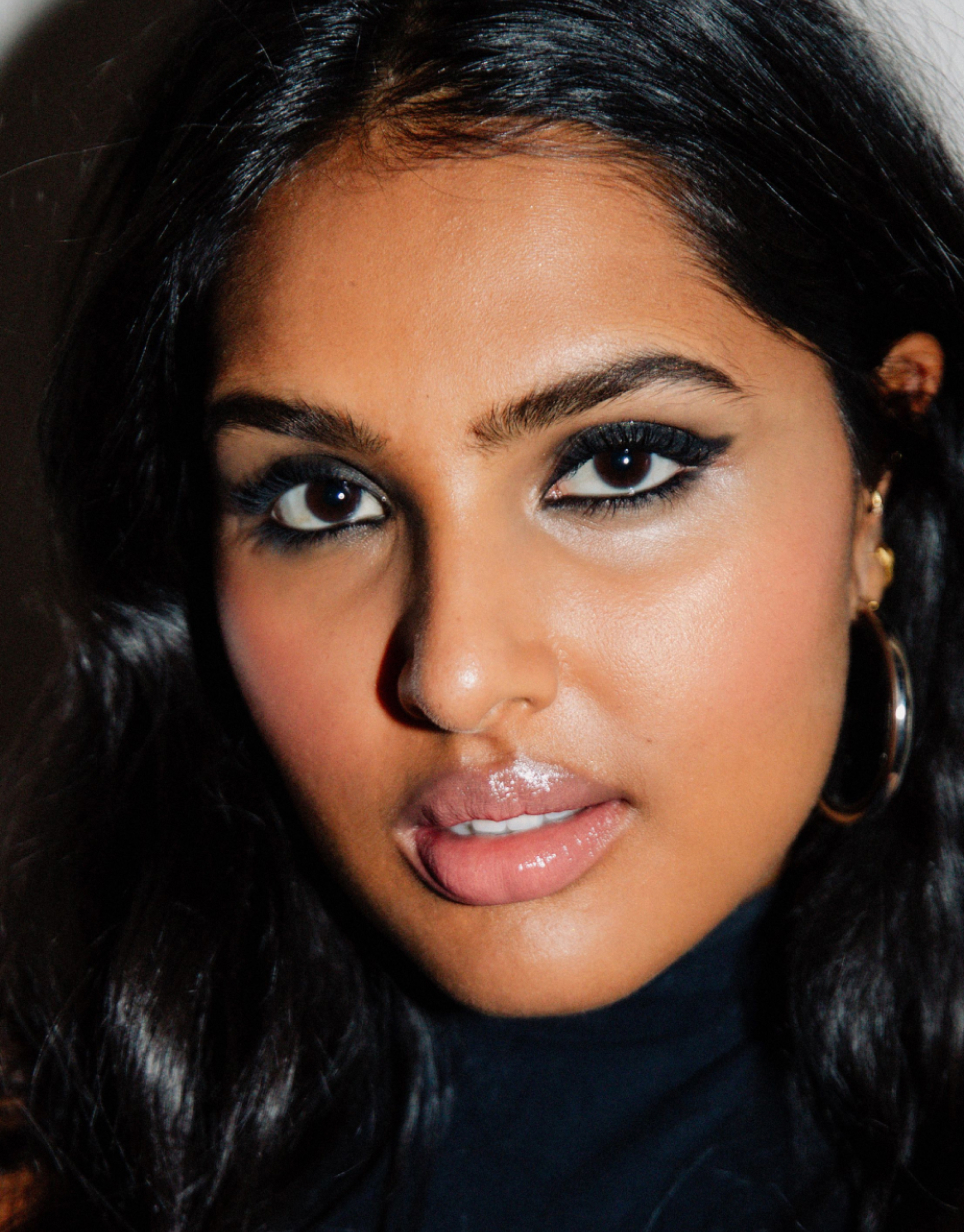 How To Do The Smudged Eyeliner Look | The MECCA Memo